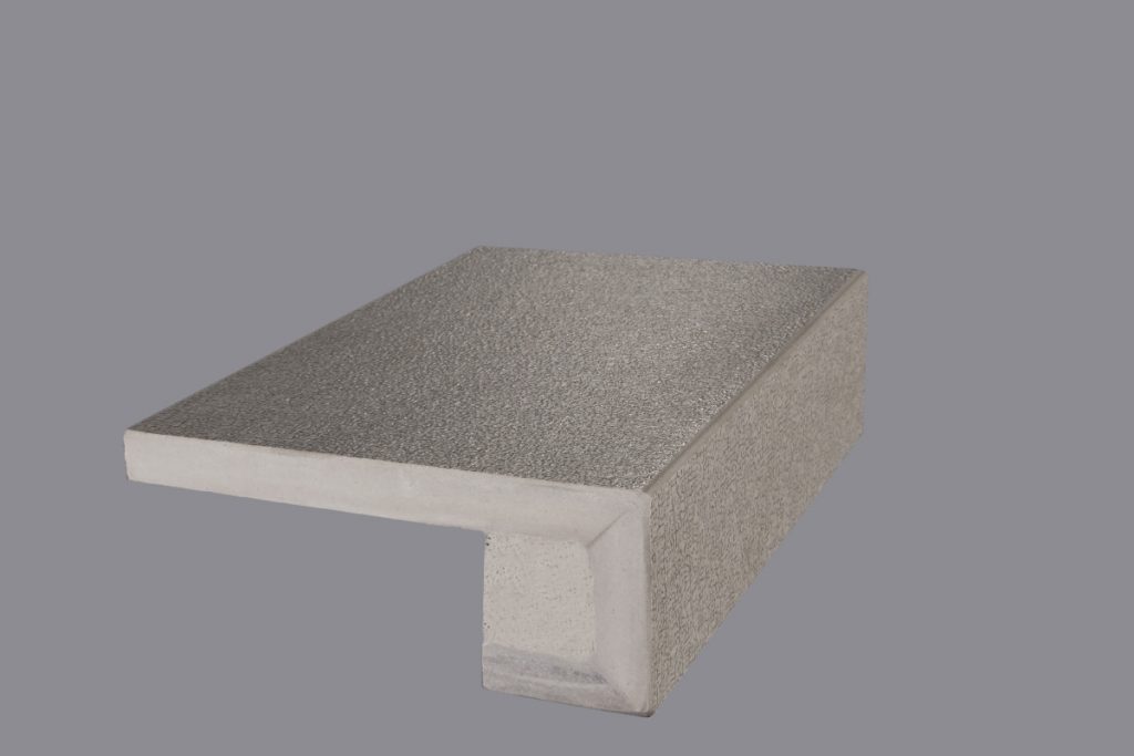 Ceramiko Padova produce lastre profilo gradini costa retta in gres